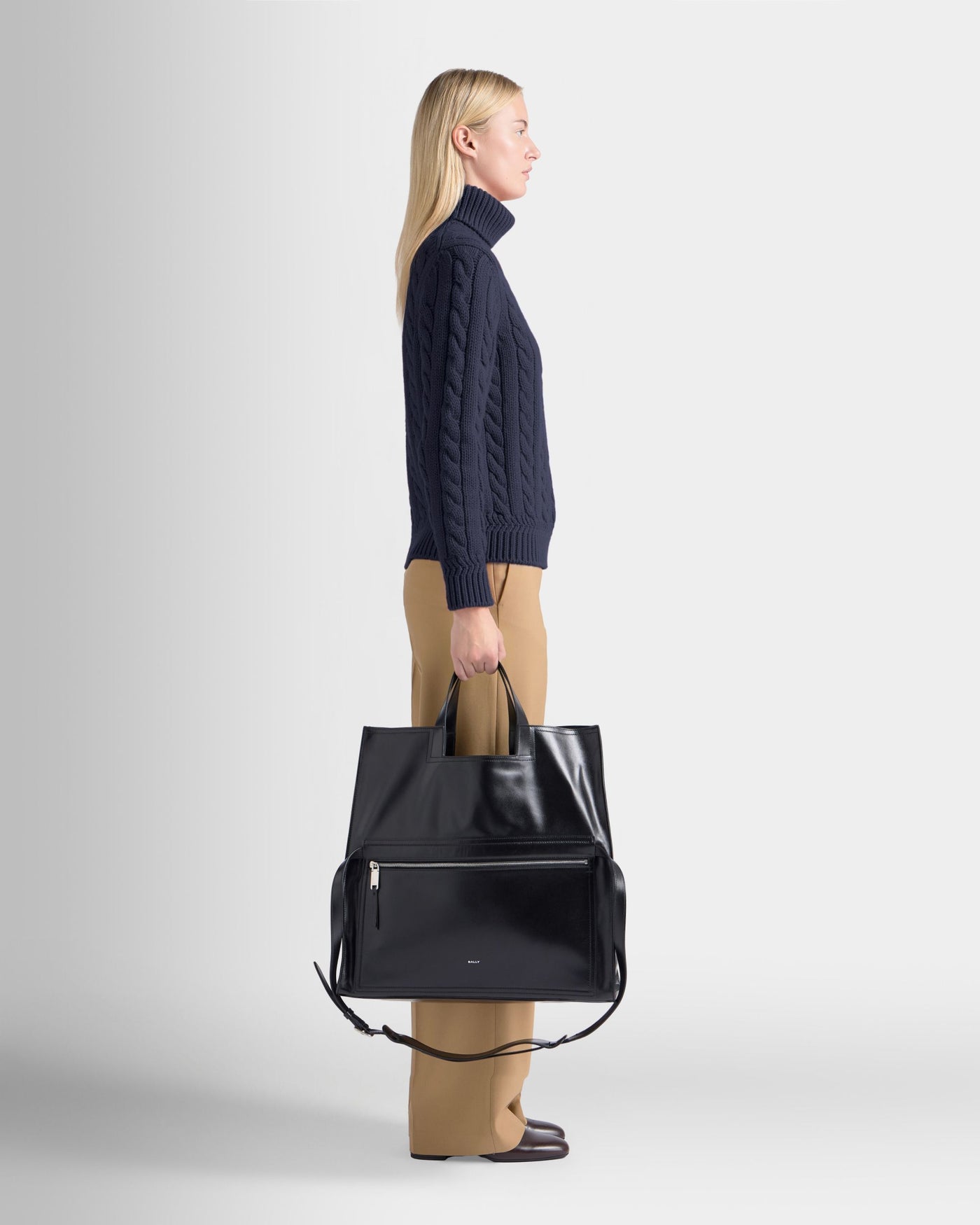 Women's Black Easy Bally Foldable Tote in Black Leather | Bally Global US