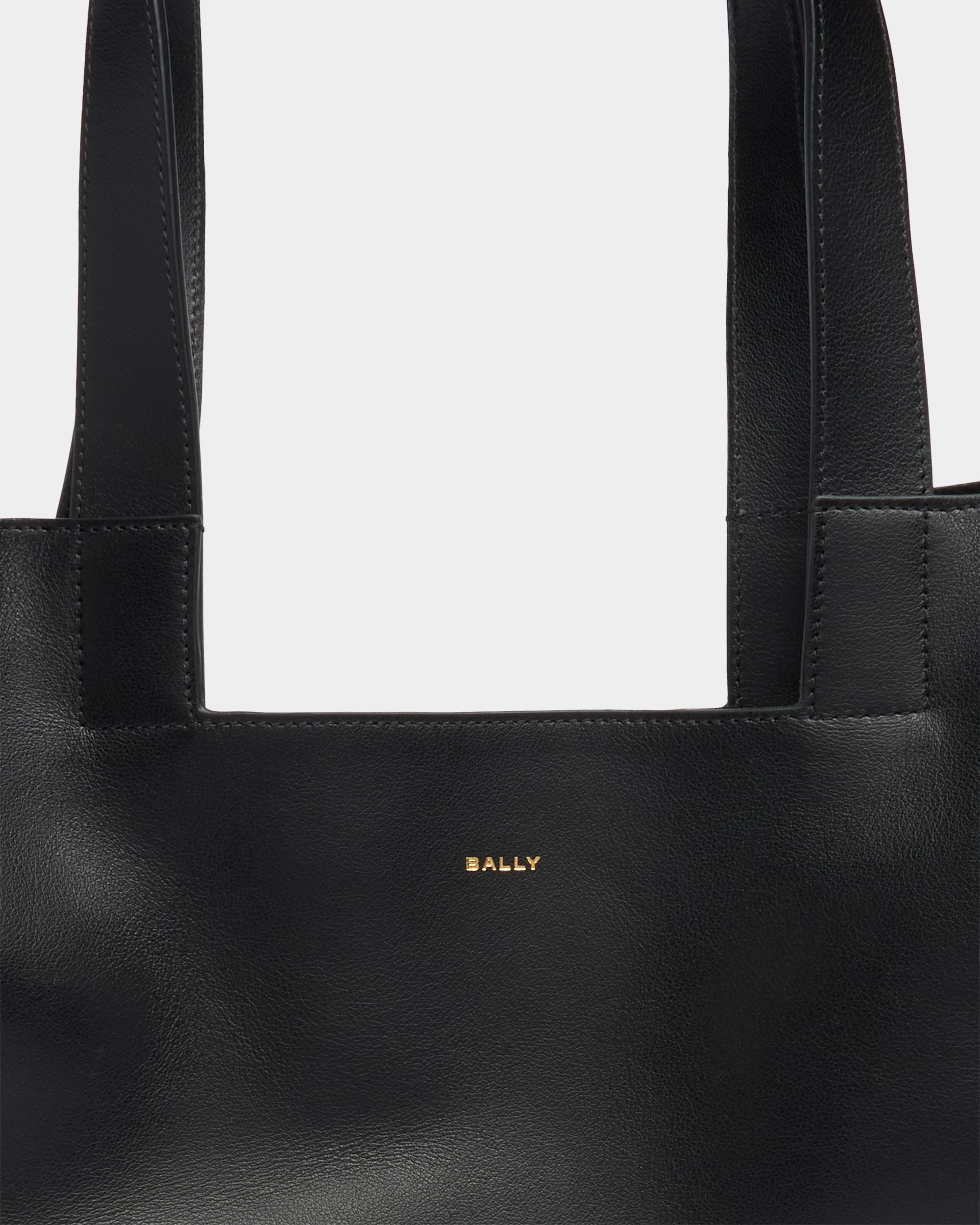 Women's Negro Bolso tote Easy Bally de piel negra | Bally Global