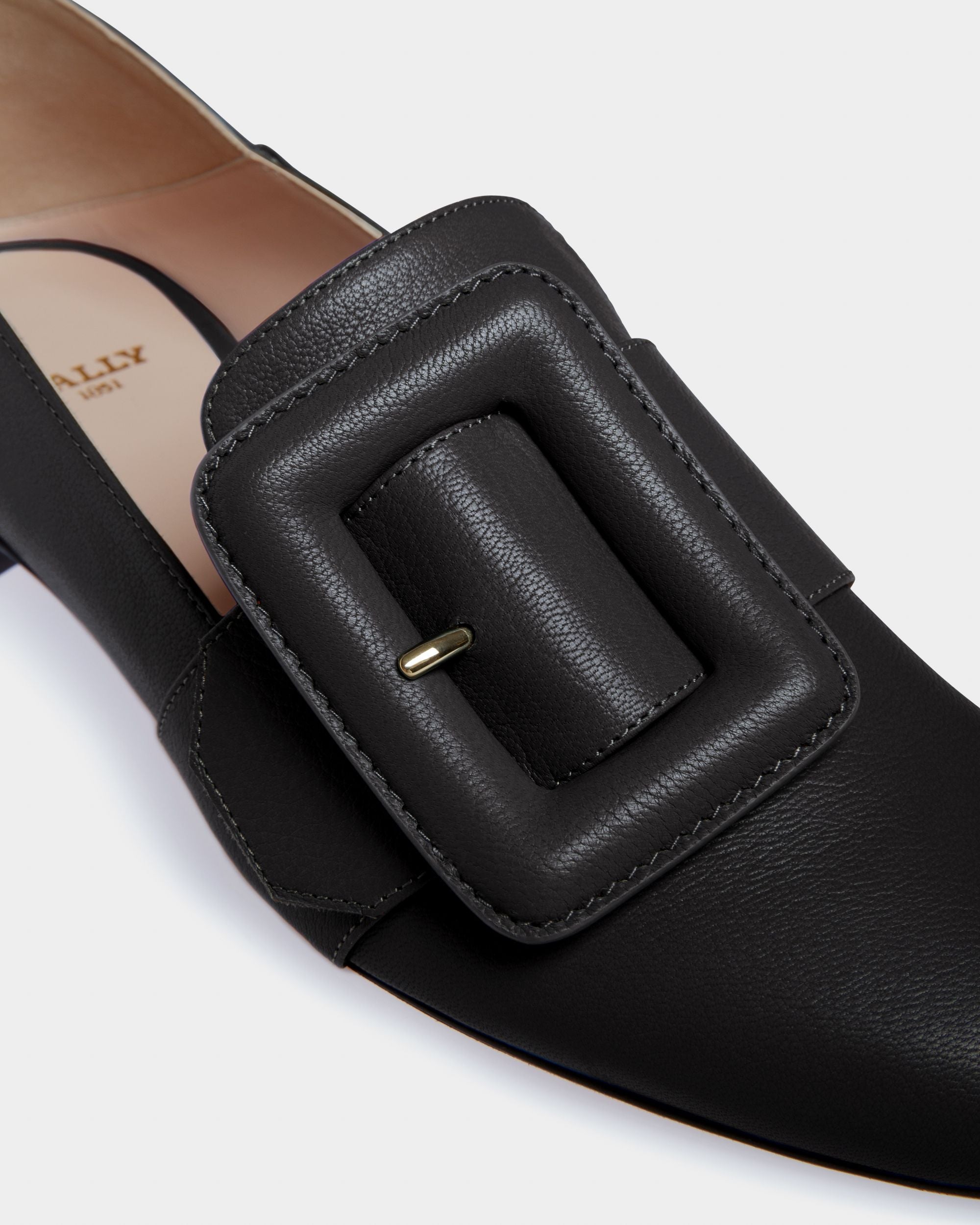 Women's Black Bell Du Jour Flat in Black Grained Leather | Bally Global US