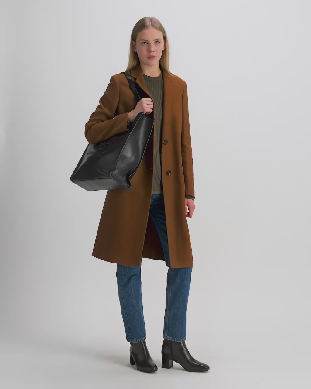 Women's Black Easy Bally Tote Bag in Black Leather | Bally Global US