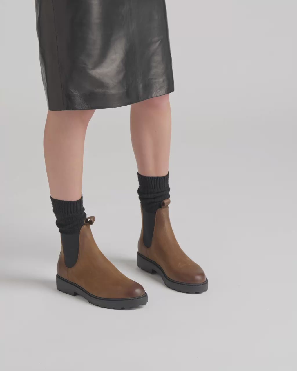 Women's Brown Gusto Boot in Brown Nubuck | Bally Global US